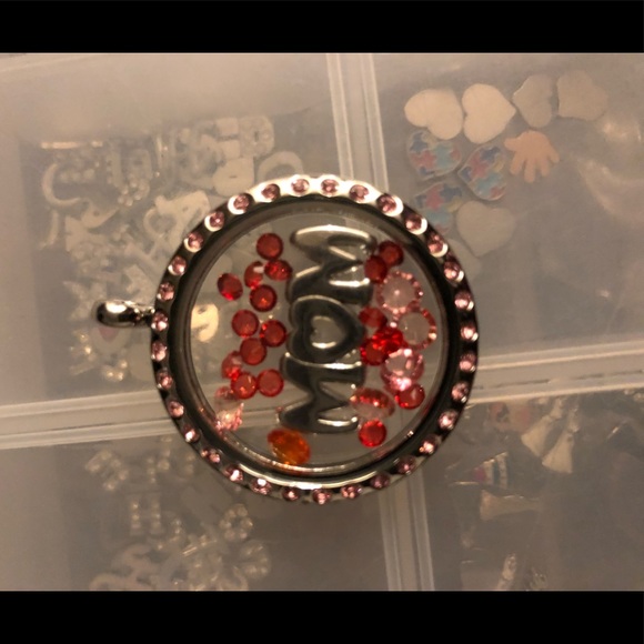 Jewelry | Mom Themed Locket | Poshmark